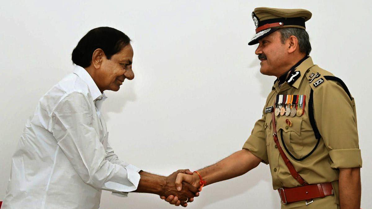 Anjani Kumar takes charges as acting DGP - The Hindu